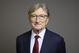 Official portrait for Lord Hollick - MPs and Lords - UK Parliament