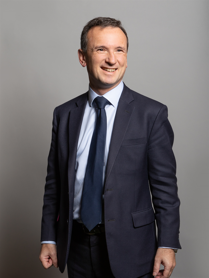 Official portrait for Alun Cairns - MPs and Lords - UK Parliament