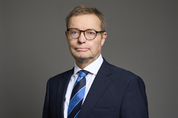 Official portrait for Lord Mackinlay of Richborough - MPs and Lords ...