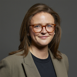 Official portrait for Lauren Edwards - MPs and Lords - UK Parliament