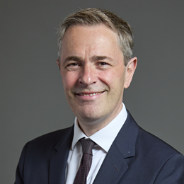 Official portrait for David Pinto-Duschinsky - MPs and Lords - UK ...