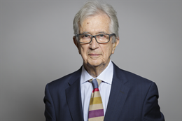 Official portrait for Lord Rodgers of Quarry Bank - MPs and Lords - UK ...